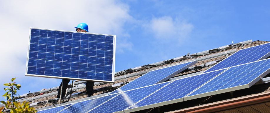 Techos con paneles solares: qué ventajas ofrecen